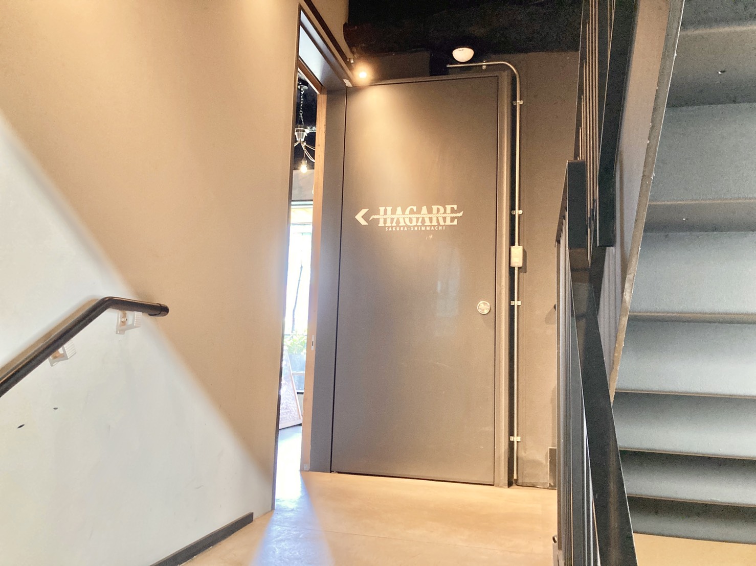 【桜新町】HAGARE(ハガレ)のおしゃれ空間でピザと生ハムをたっぷり堪能♪